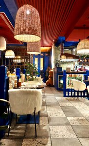 Nana Meore (Lenina Street No:7), restoran  Omsk'tan