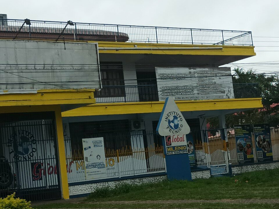 Eğitim merkezleri Instituto técnico Global, Santa‑Krus, foto