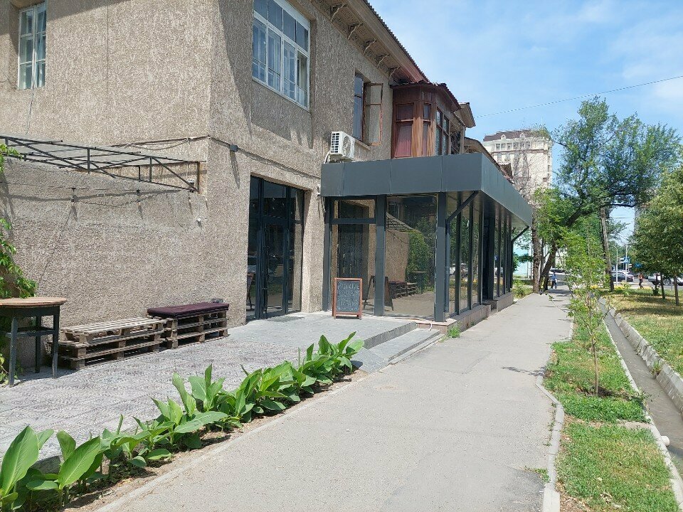 Bar Achyq bar, Bişkek, foto