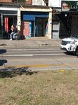 Gigantografías (Santa Cruz de la Sierra, Distrito Municipal 11, Subdistrito CIV, José Callaú, 21), grafik tasarımcılar  Santa‑Krus'tan