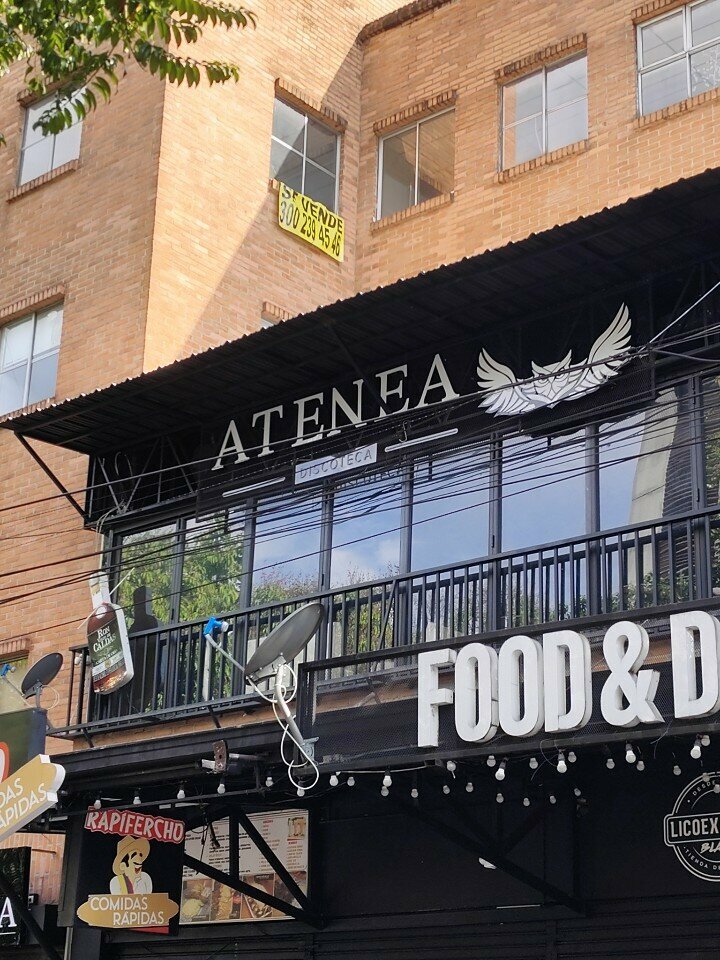 Bar Atenea Discoteca Crossover La 70, Medellin, foto