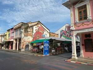 Sleep Sheep Phuket Hostel Sha (Mueang Phuket, Talat Yai, Thalang Road), otel  Phuket'ten
