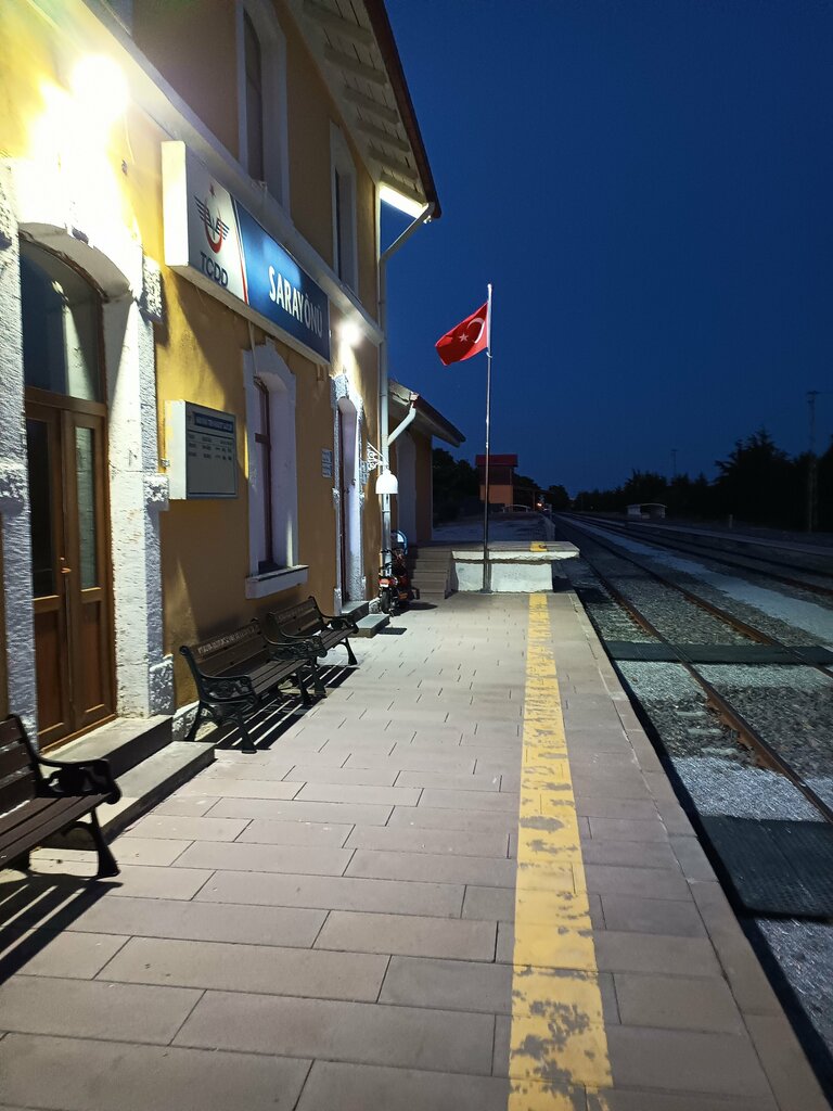 Tren istasyonu Sarayönü Tren Garı, Sarayönü, foto