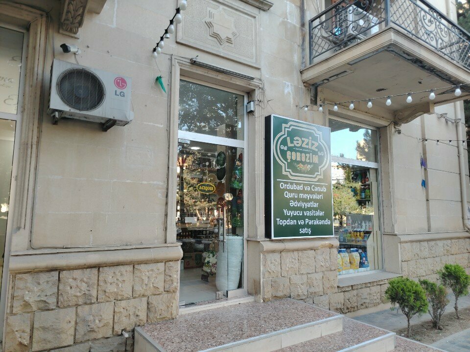Kuruyemiş, atıştırmalık, kuru meyve Ləziz Çərəzim, Bakü, foto