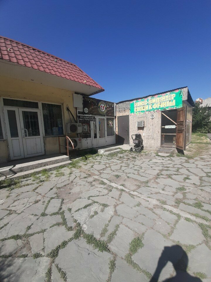 Gıda üreticileri Shashlyk po Shymkentski, Almatı, foto