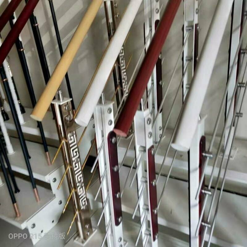 Merdiven ve korkuluklar Centr Gotovih Lestnic, Berdsk, foto