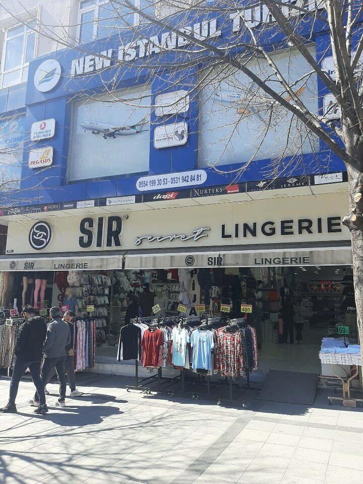 Giyim mağazası Sır Lıngerıe, İstanbul, foto