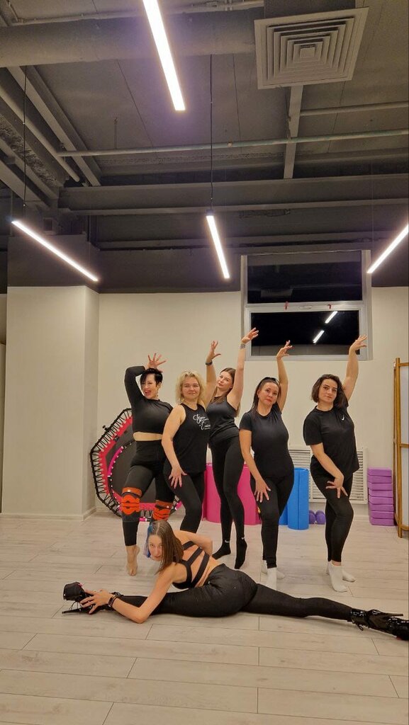 Fitness kulüpleri Ф. И. Ш. К. А. Jumping&Zumba, Balaşiha, foto