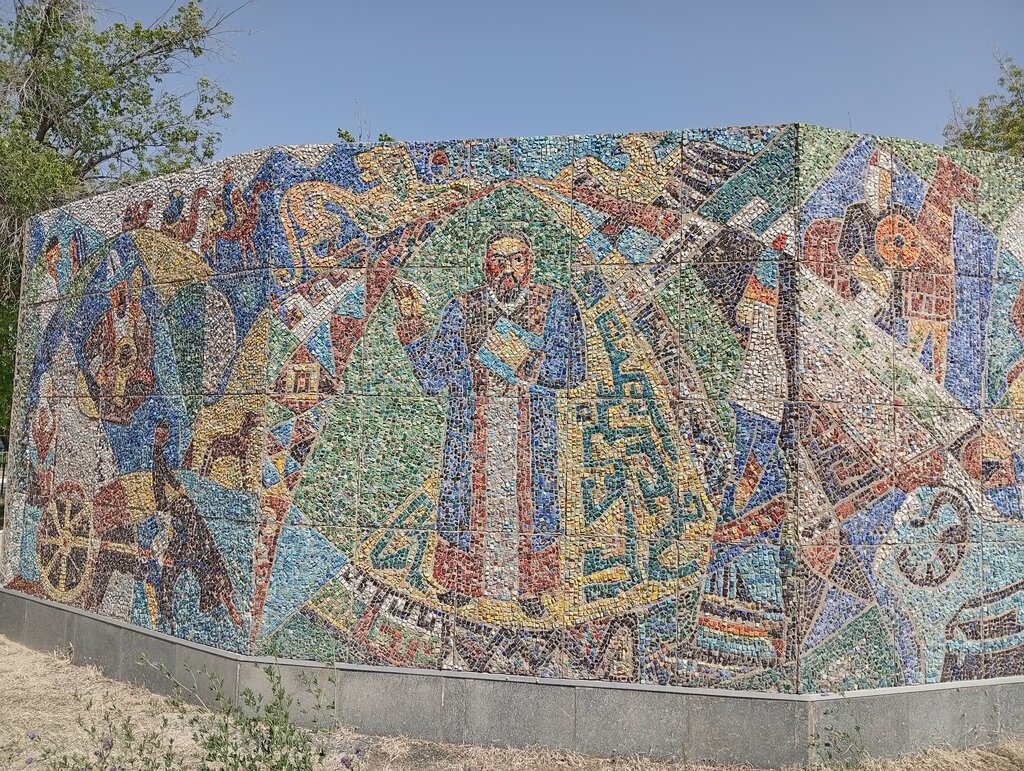 Anıt, heykel Abai Kunanbayev, Baykonur, foto