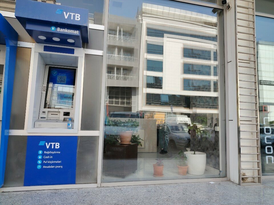 ATM'ler Vtb ATM, Bakü, foto