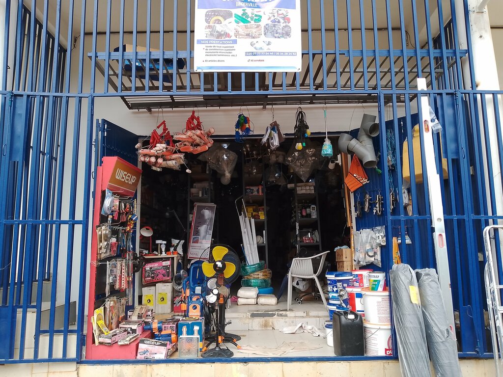 Yapı mağazası Quincaillerie Générale Chez Adja Bingerville, Dünya, foto