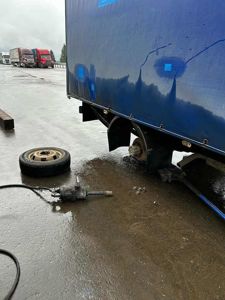 Oto lastik tamiri Шиномонтаж, Yaroslavskaya oblastı, foto