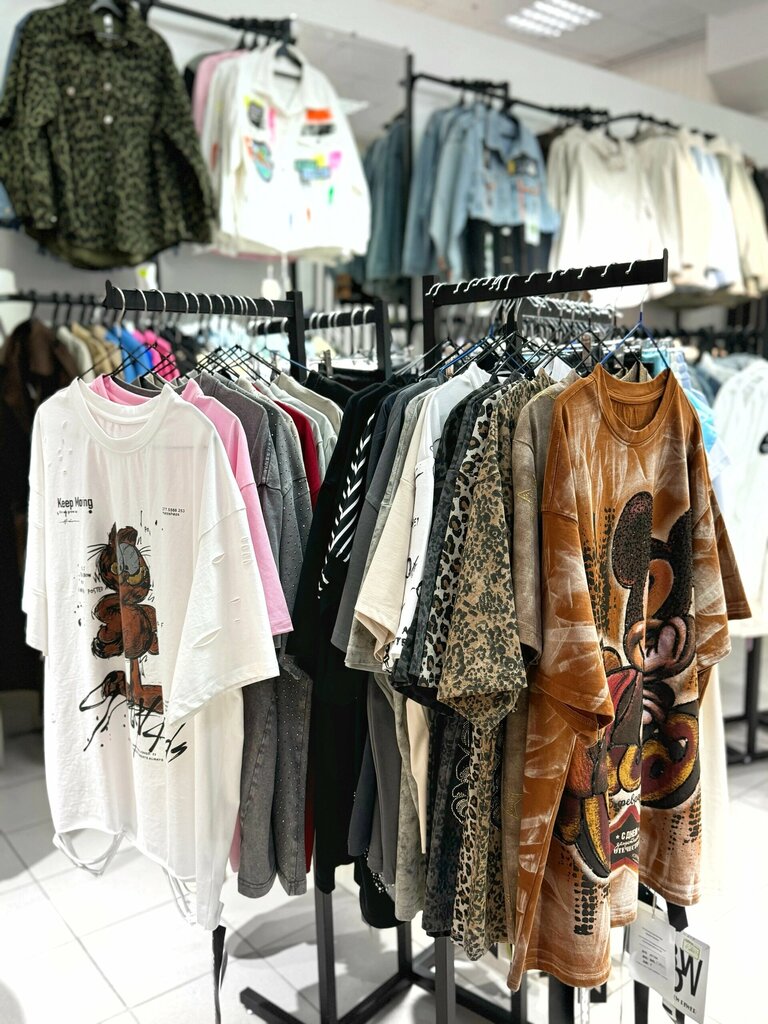 Giyim mağazası Luxury Shop, Kirov, foto