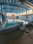 Амфибия (ulitsa Musorgskogo No:22), yüzme havuzları  Barnaul'dan