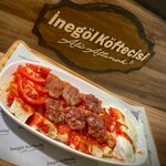 İnegöl Köftecisi Ali Altınok - Köfte-Tost-Makarna (Bursa, İnegöl, Cuma Mah., 1. İsmail Efendi Sok., 10B), restoran  İnegöl'den