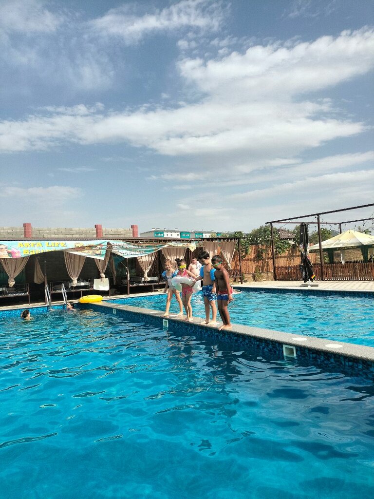 Su parkı Aqua Life, Çimkent (Şımkent), foto