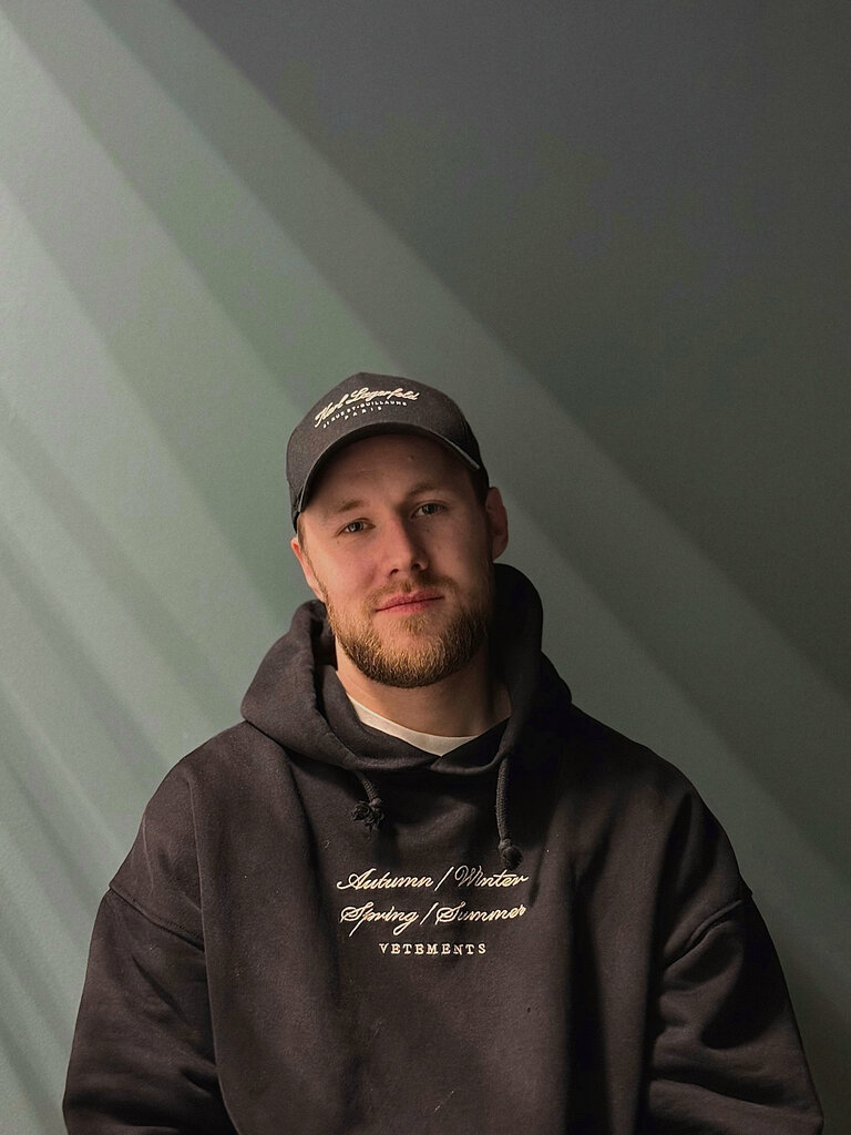 Berberler Mmmparikmaher, Vsevolgsk, foto