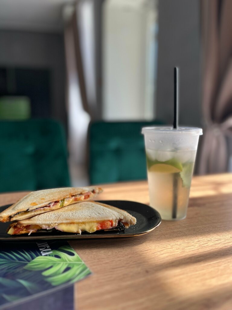 Kafe Патрики, Canköy, foto