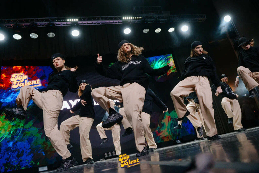 Dans okulları Bayrak Crew, Moskova, foto