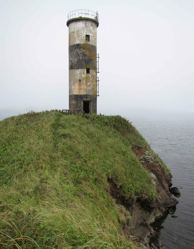 Turistik yerler Маяк мыса Широкий, Sahalin Bölgesi, foto