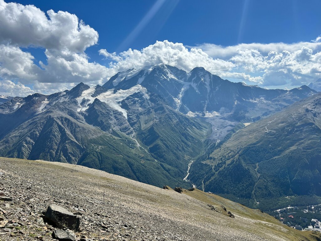 Dağ zirvesi Гора Итколбаши 3531 метр, Kabardino‑Balkarya, foto
