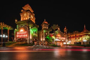 Sunset Station Hotel & Casino (Nevada, Clark County, Las Vegas, East Sunset Road), otel  Henderson'dan