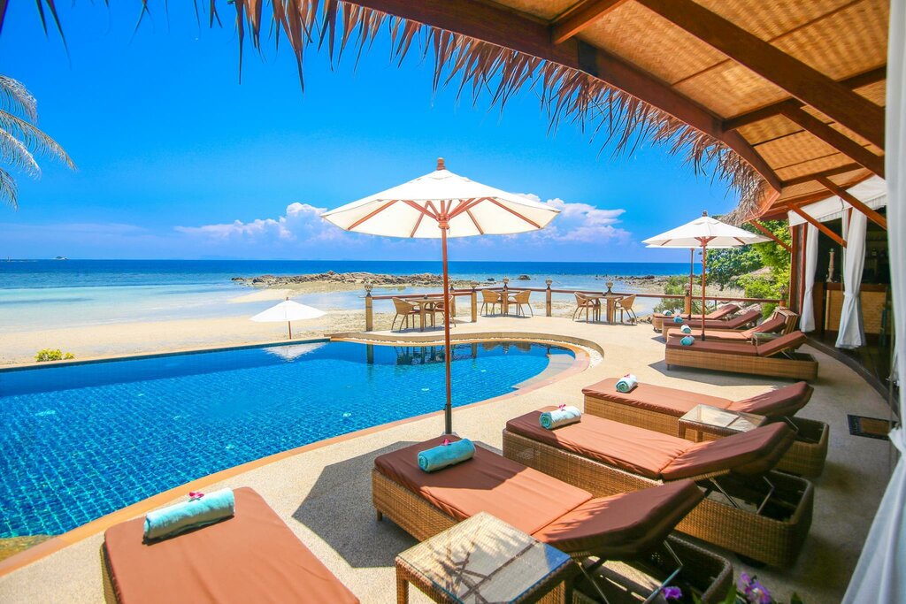 Otel Beyond The Blue Horizon Villa Resort, , foto
