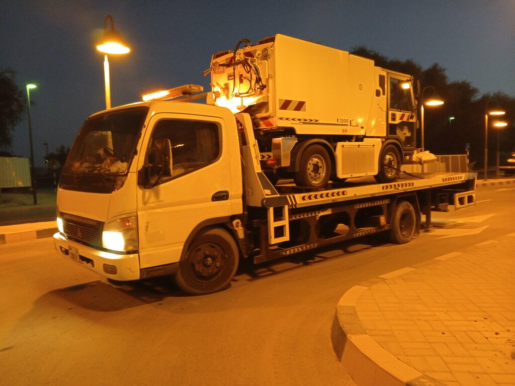 Otopark ve tamirhaneler Recovery Services, Dubai, foto