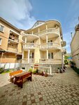 Karat Guest (ulitsa Gogolya No:68), otel  Anapa'dan