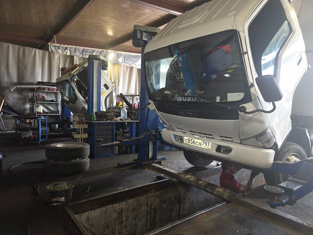 Otomobil servisi Йога по исузу, Balaşiha, foto