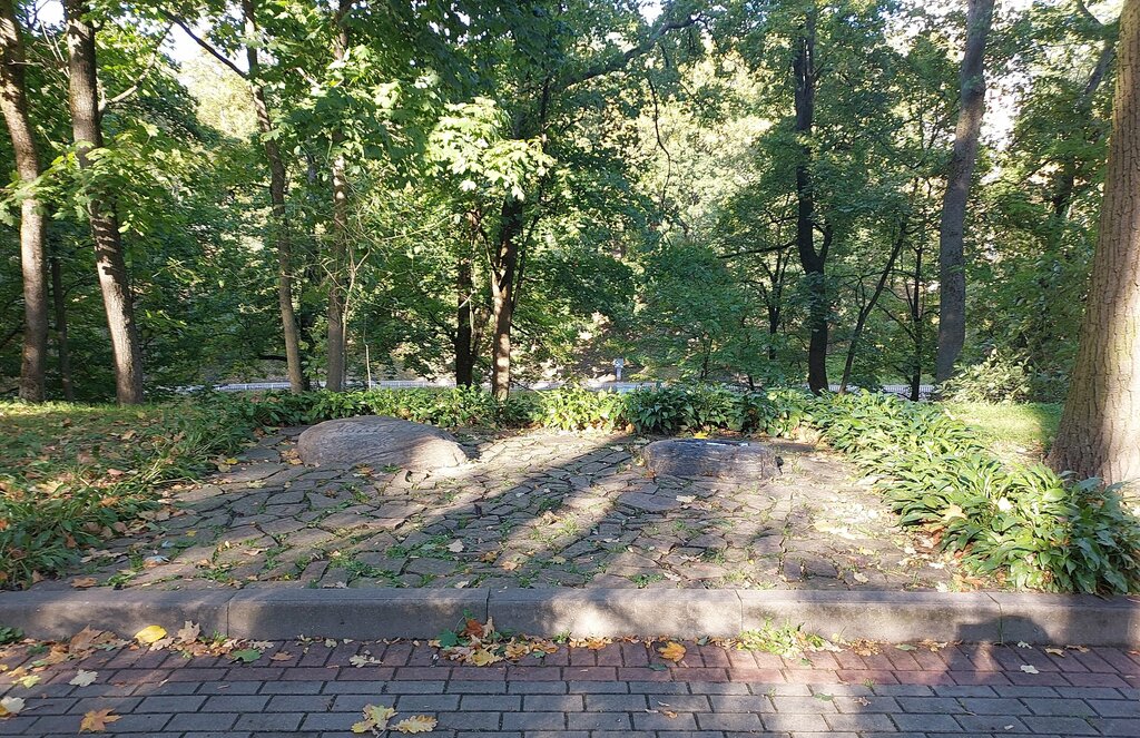 Anıt levhası, anıt taş Могильные камни собак князя Паскевича, Gomel, foto