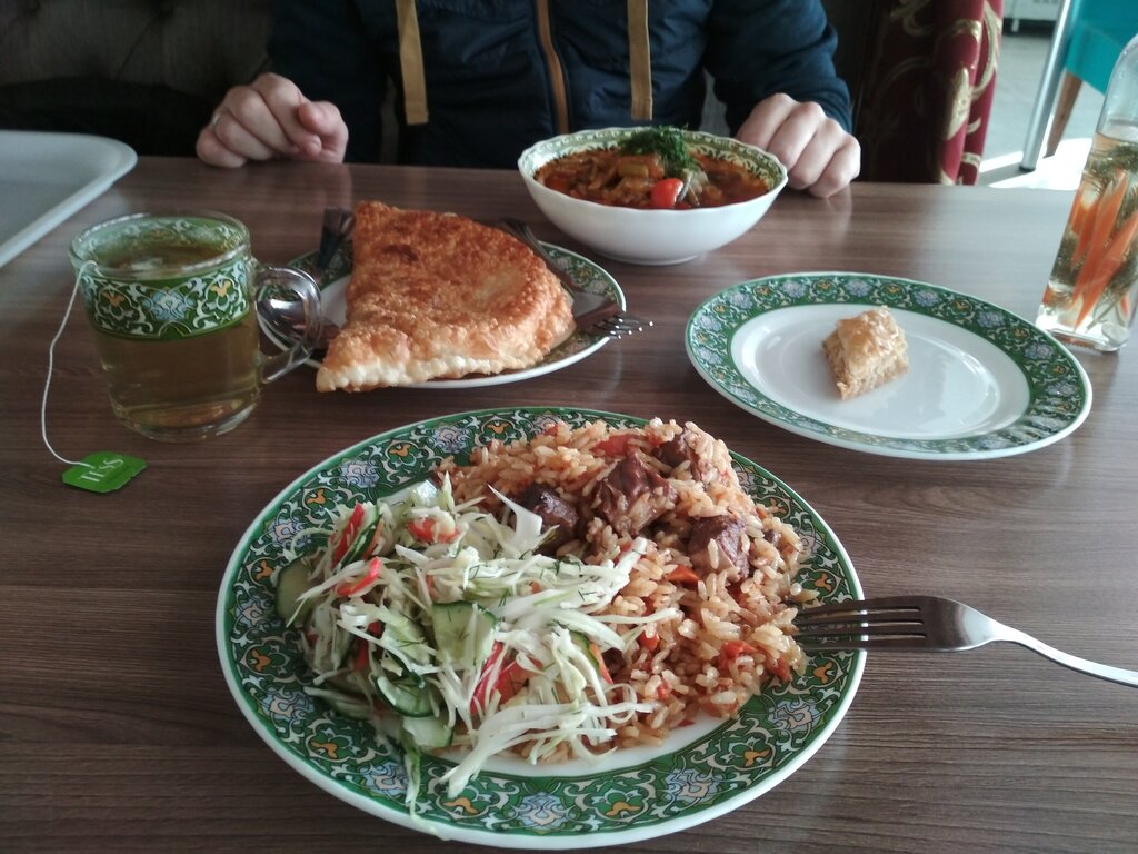Kafe Лагманная от Али, Naberejniye Çelny (Yar Çallı), foto