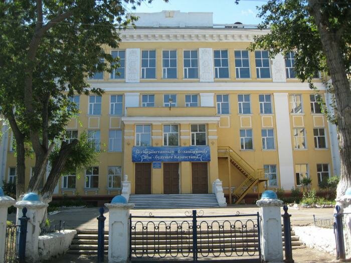 Ortaokul School № 1, Temirtav, foto
