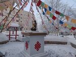 Statuya Buddy (Khanty-Mansi Autonomous Area, Surgut, Yugorskaya Street), dini dernekler  Surgut'tan