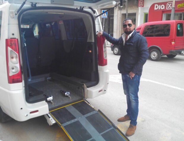 Taksi Taxi Rafael 24h. Eurotaxi, Endülüs, foto