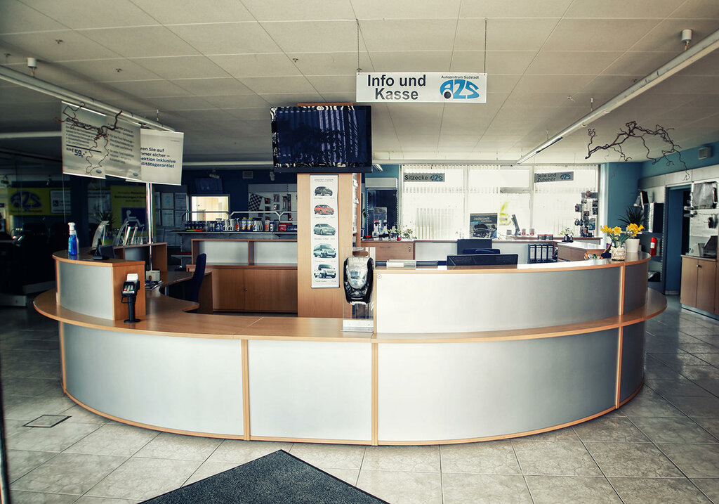 Otomobil satış galerileri AutoZentrum Südstadt GmbH, Rostok, foto