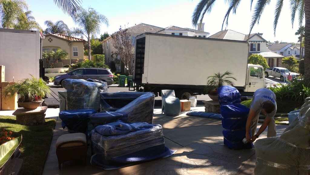 Evden eve nakliye Rhino Moving, LLC, Kaliforniya Eyaleti, foto