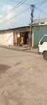 Ets. Kan (Brazzaville, Commune de Moungali, Rue Voula), kapılar  Brazzaville'den