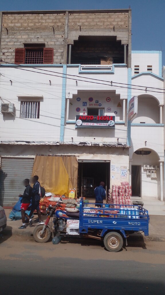 Sürücü kursları Driving School SFS, Dakar, foto
