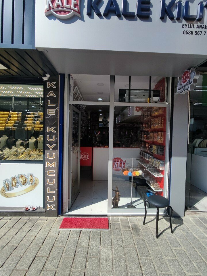 Anahtar ve kapı üreticileri Kale kilit, İstanbul, foto