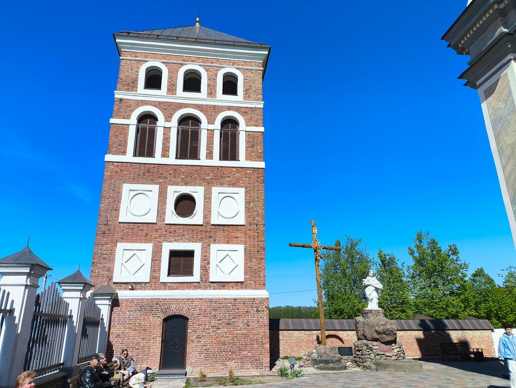 Turistik yerler Замковая башня, Nesvizh, foto