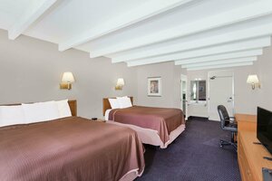 Howard Johnson by Wyndham Vero Beach Downtown (United States Route 1), otel  Vero Beach'ten