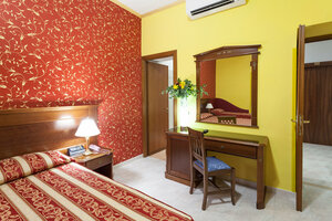 Oriente  (Via dello Statuto No:58), otel  Roma'dan