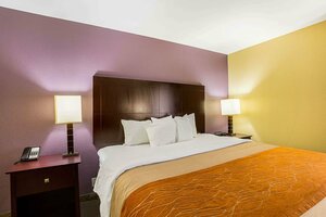 Super 8 by Wyndham Alexandria La (Louisiana, Louisiana Highway 1), otel  Louisiana Eyaleti'nden