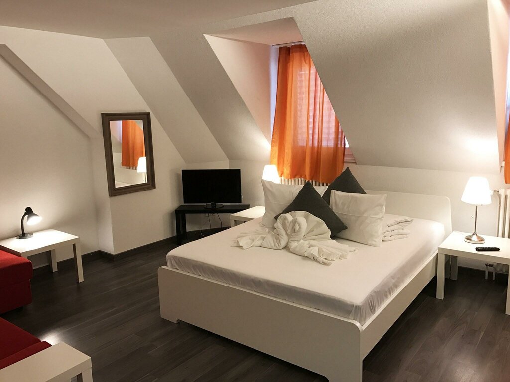 Otel Inside Five City Apartments, Tsurikh, foto