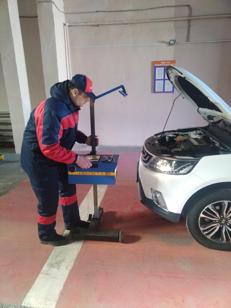 Otopark ve tamirhaneler Avtomobilny Park № 8 filial Brestoblavtotrans, Berioza, foto