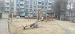 Playground (Oktyabrskaya ulitsa No:8), oyun alanı  Tynda'dan