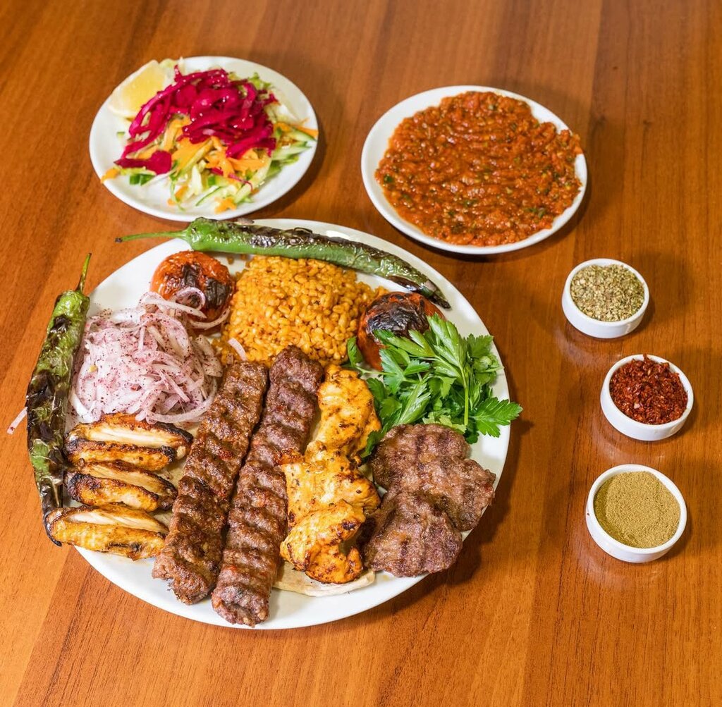 Restoran Titiz Kokoreç & Kebap Salonu, İstanbul, foto