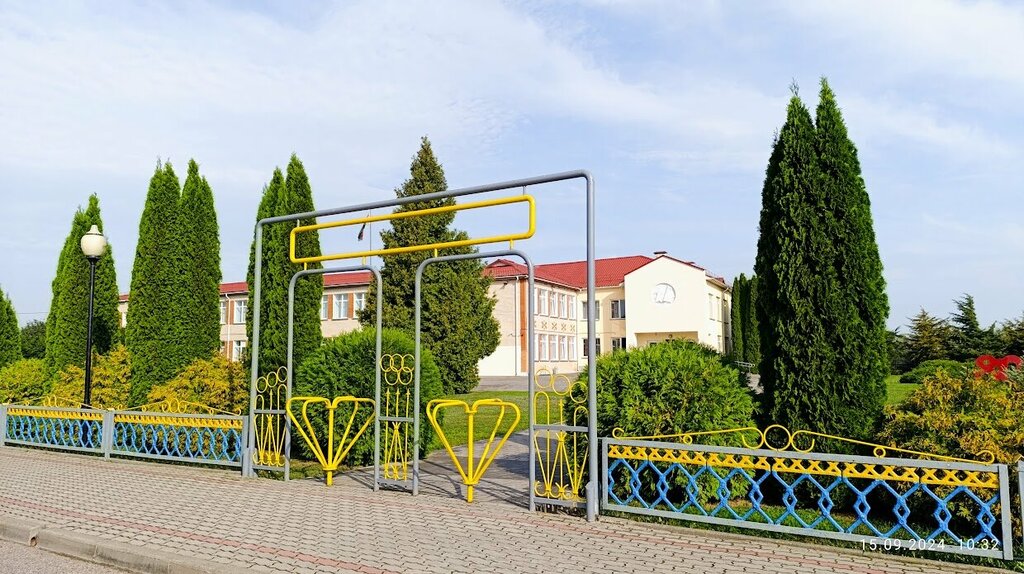 Ortaokul Srednyaya shkola Kvasovskaya Guo, Grodnenskaya oblastı, foto
