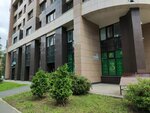 Антикварный магазин (Revolyutsii Highway No:18к2), antikacı dükkanları  Saint‑Petersburg'dan